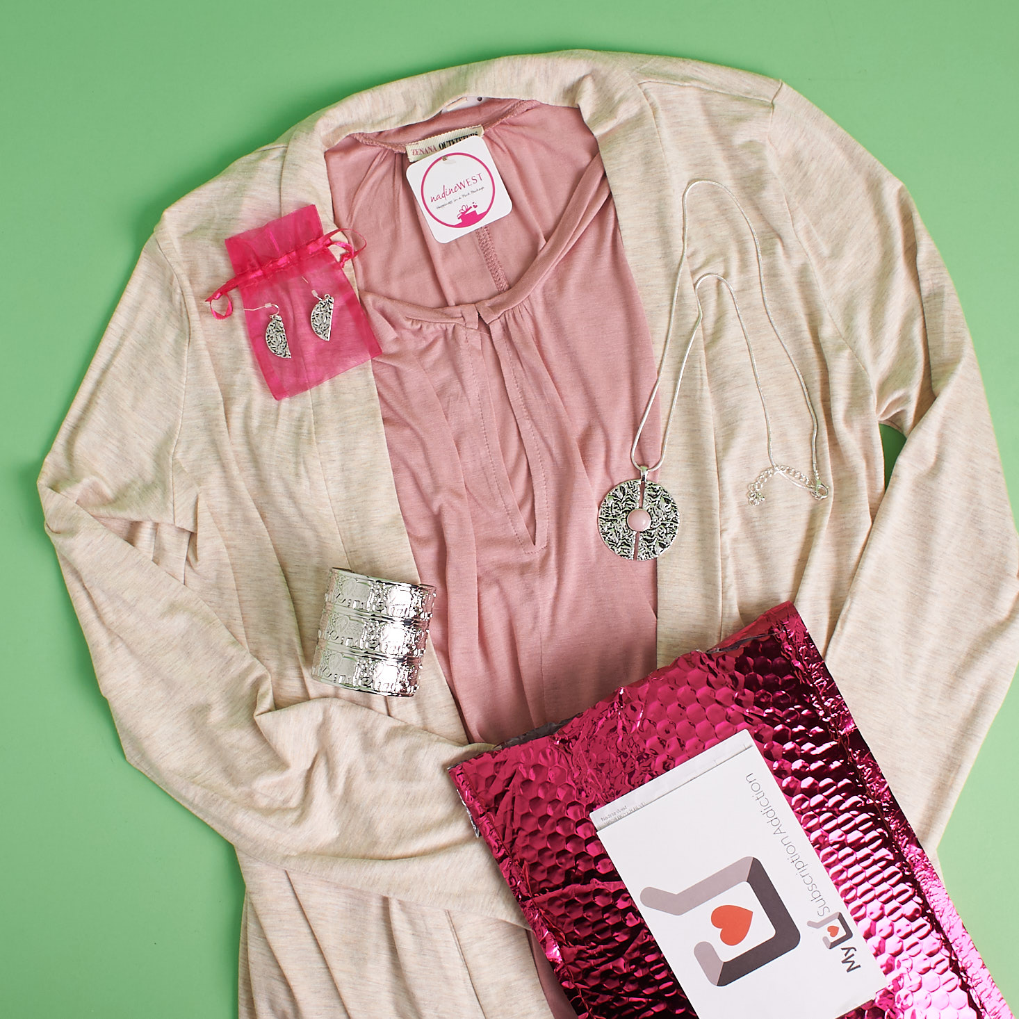 Best Women's Clothing Subscription Boxes - 2018 Winners! | MSA